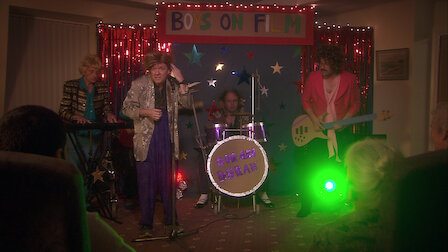 Watch Derek | Netflix Official Site